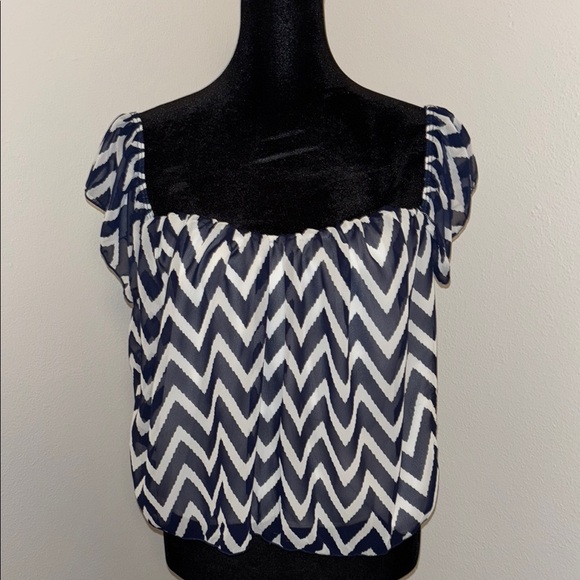 Windsor | Tops | Chevron Patterned Navy Blue And White Womens Top ...